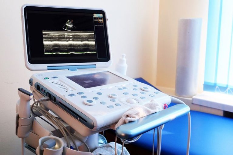 USG Doppler – badanie naczyń krwionośnych kończyn dolnych.